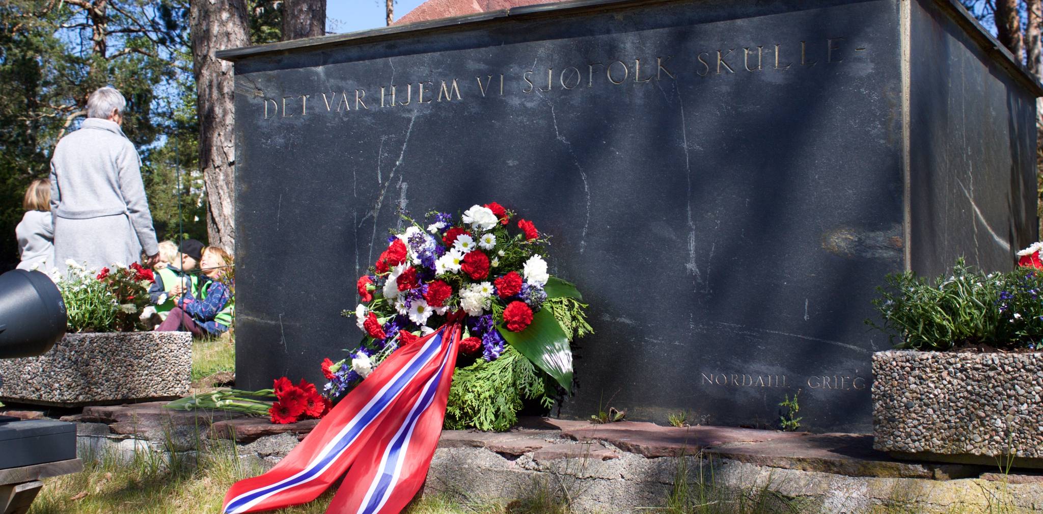 Convoy city Risør and Royal Norwegian Navy Band - Kultur i Forsvaret